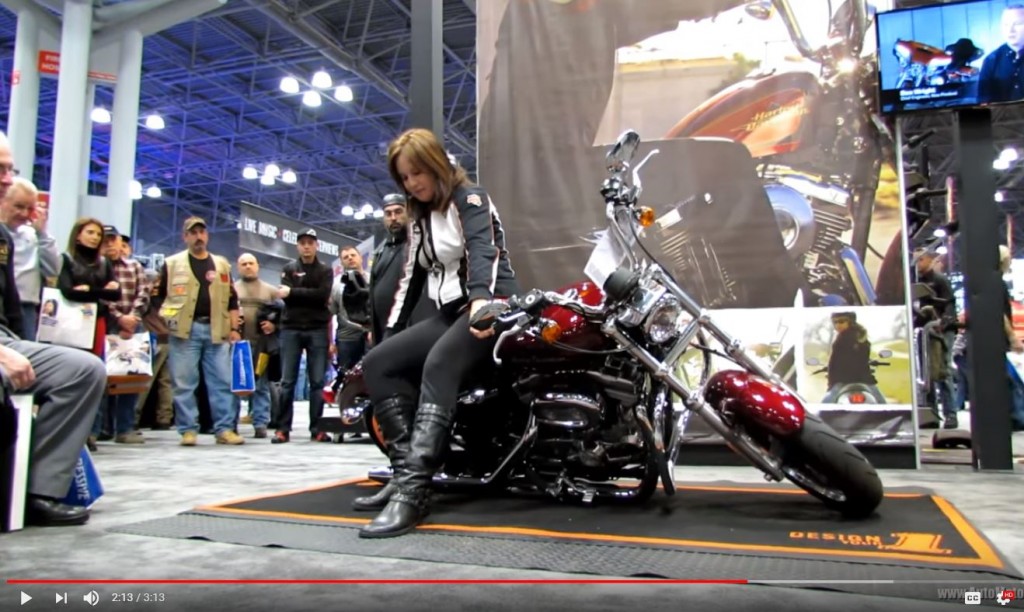 How to lift a fallen Harley-Davidson Motorcycle | Born To Ride ...